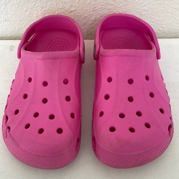CROCS | Shoes | Crocs Baya Clogs Magenta Hot Pink Slip On Close Toe ...